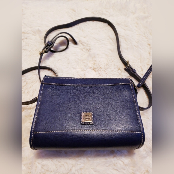 Dooney & Bourke | Bags | Dooney Bourke Navy Blue Cross Body Purse ...